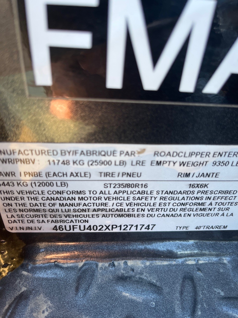 2023 Diamond C FMAX 8'6" x 40' GN BT Flat Deck Trailer