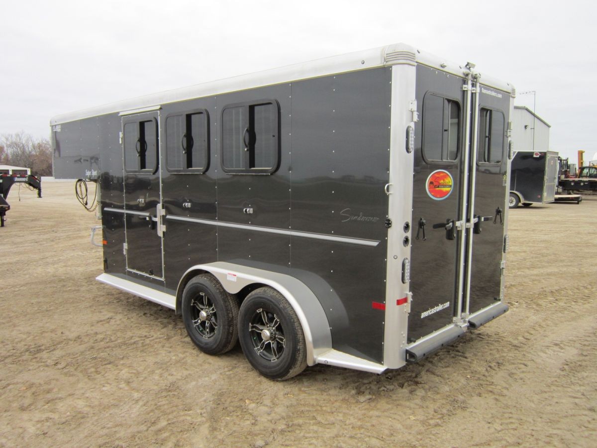 2024 Sundowner Super Sport 6'9" x 15'3" 3-Horse Gooseneck