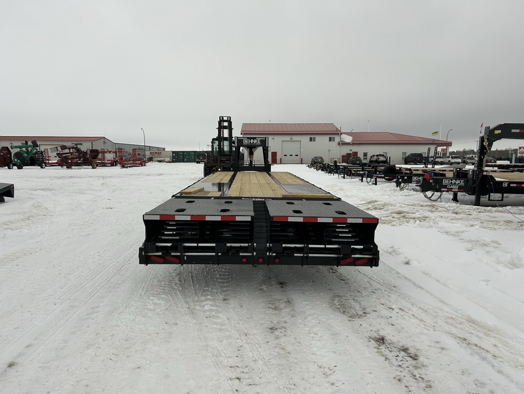 2025 Behnke FB 8'6" x 30' GN BT Flat Deck Trailer