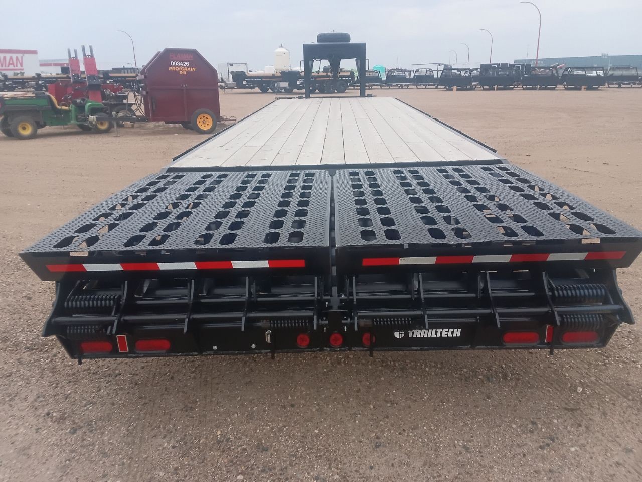 2025 Trailtech TD210 8'6" x 31' GN BT Flat Deck Trailer - Highboy ...