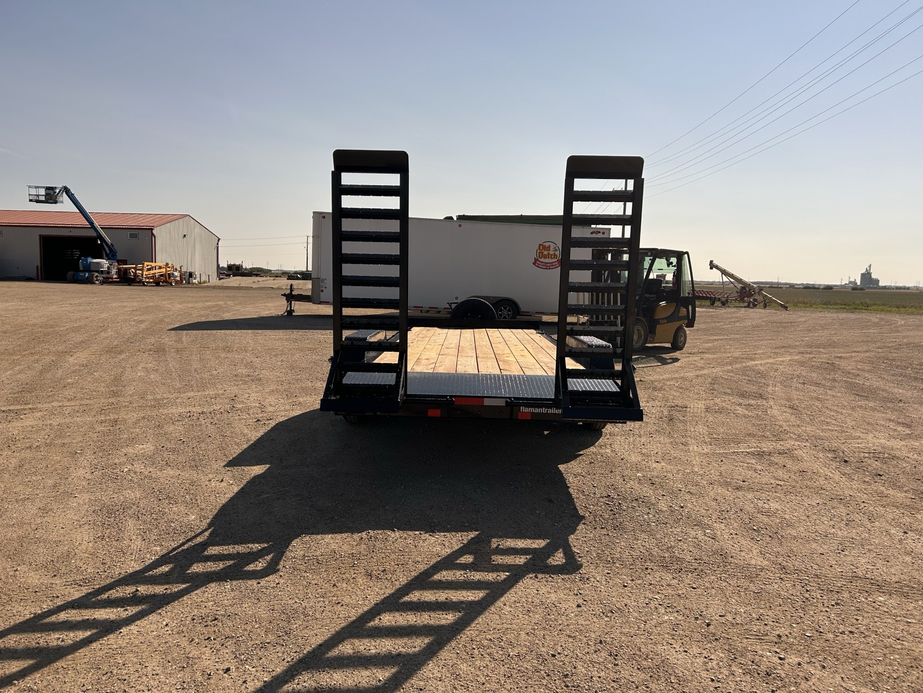 2026 Baseline HEQ 8'6" x 20' Beavertail Flat Deck Trailer