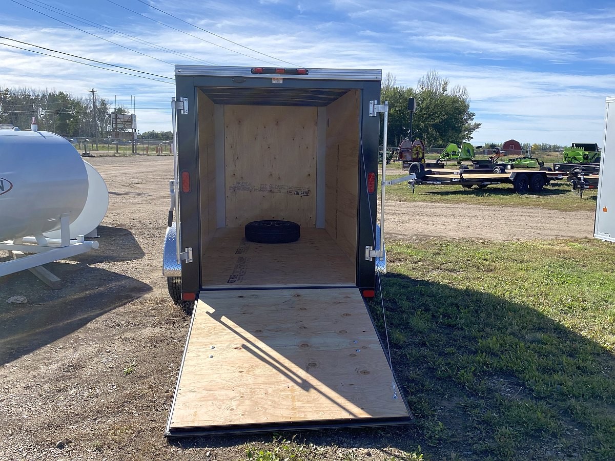 *Hail Sale* 2025 Royal 5'x10' Enclosed Trailer - Enclosed Trailers ...