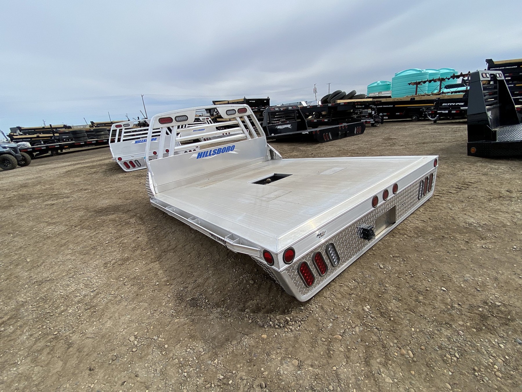Hillsboro 2000 Series 7.5'x8.5' Aluminum Truck Deck