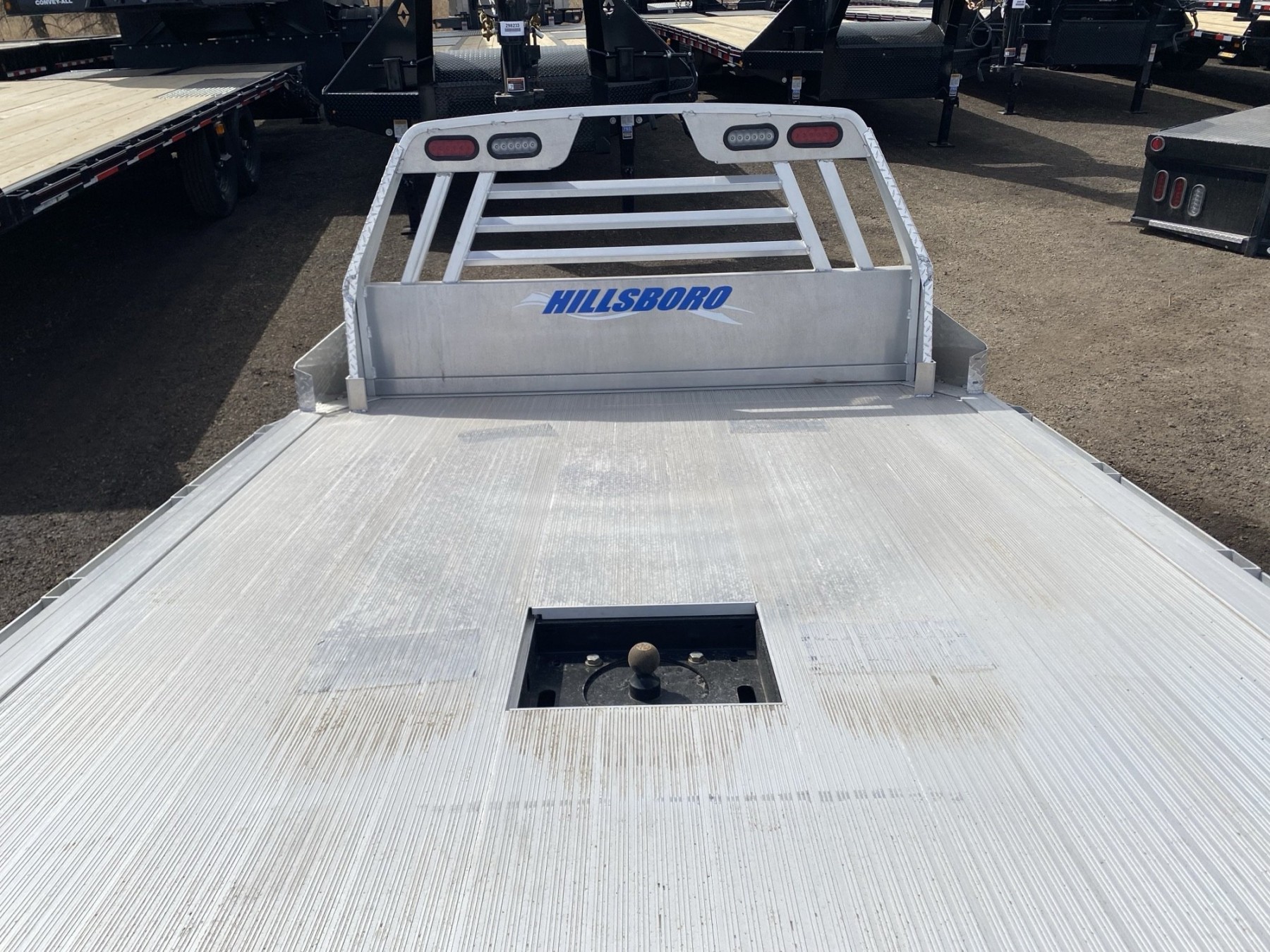 Hillsboro 2500 Series 8'x11' Aluminum Truck Deck