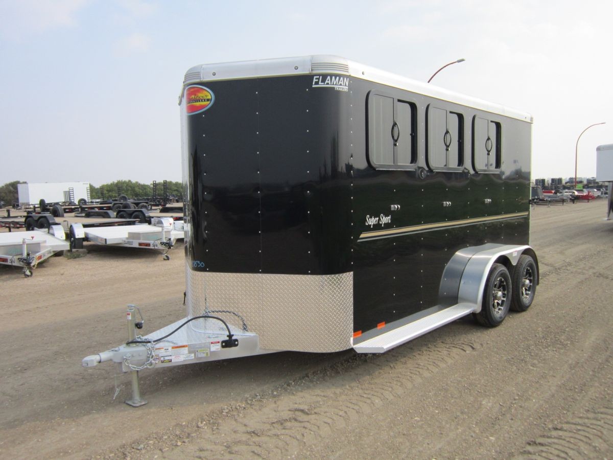 2024 Sundowner Super Sport 6'9" x 13'3" 3-Horse BP Trailer
