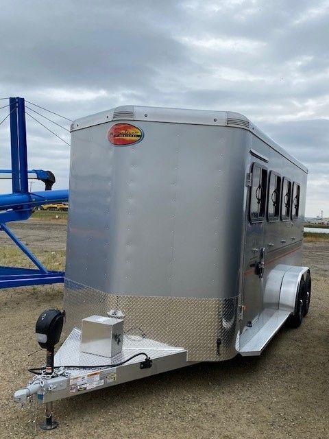 2024 Sundowner Super Sport 6'9" x 16'6" 4-Horse BP Trailer
